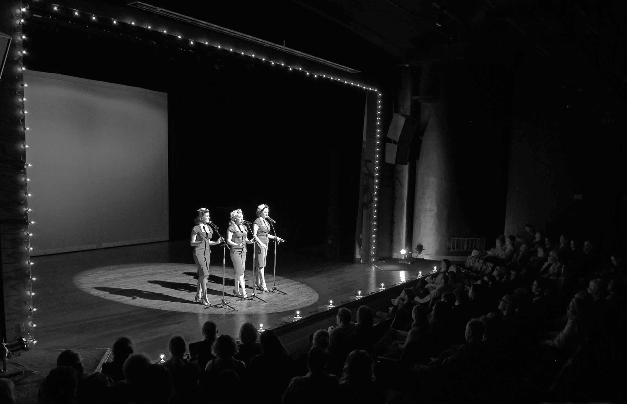 B&W2 Lincoln Center Denver Dolls Starlight Spectacular Stage ...